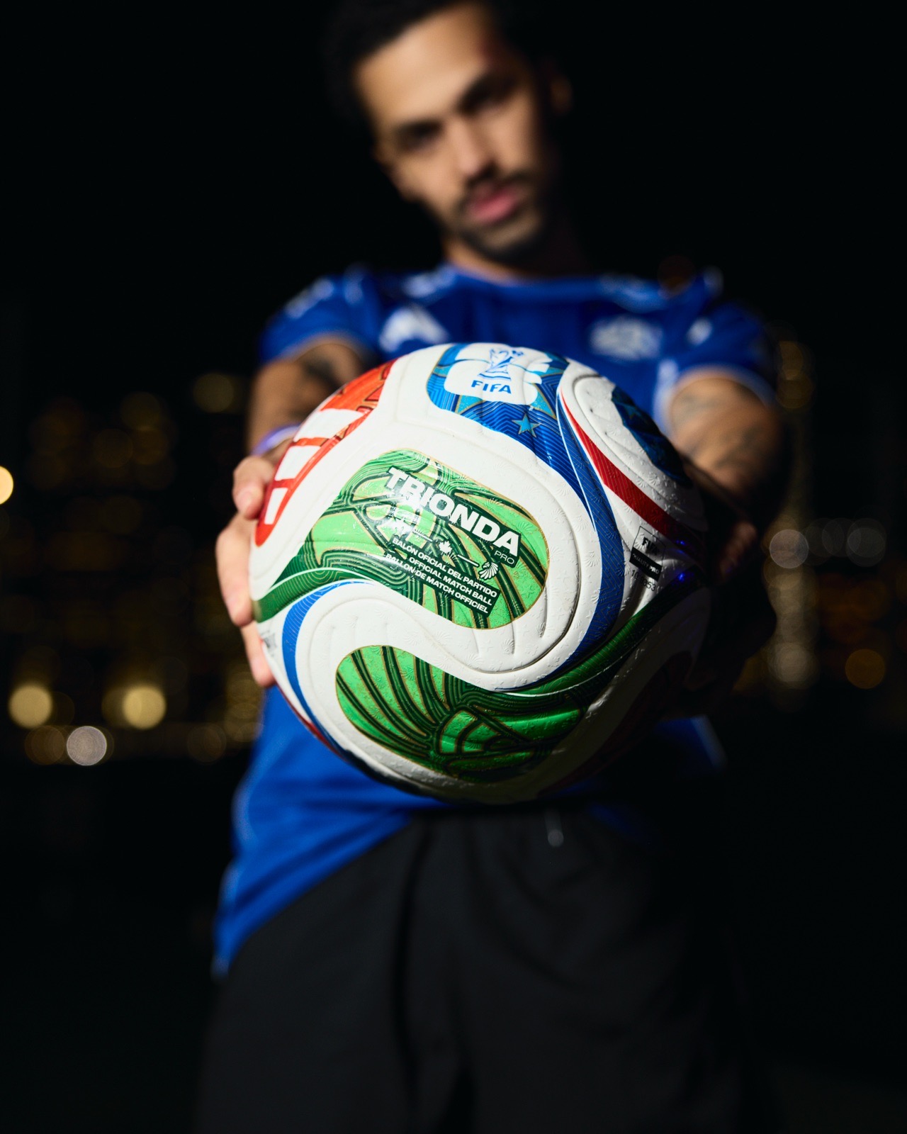 WM 2026 Spielball TRIONDA: adidas stellt offiziellen Spielball der WM ...