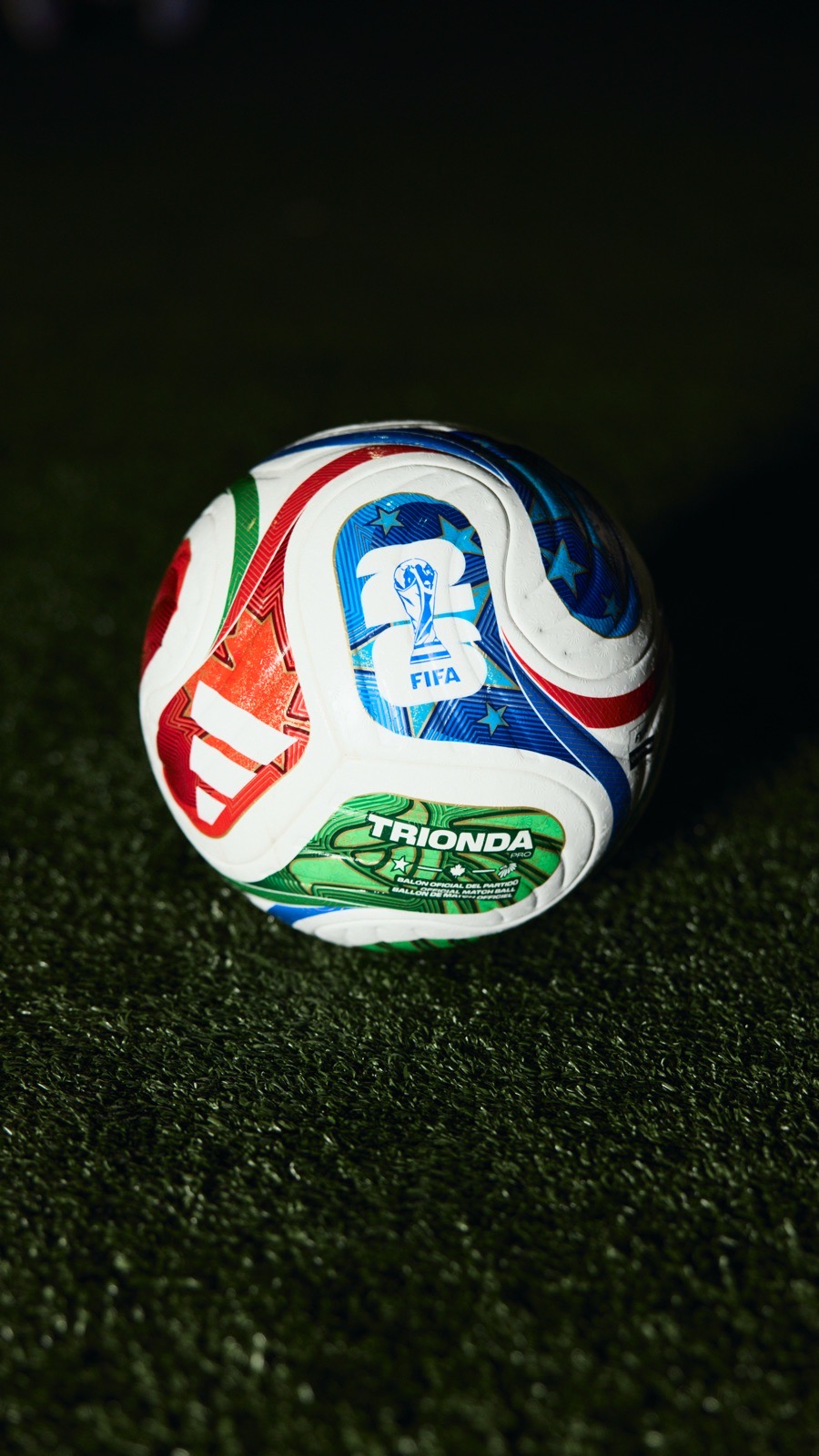 WM 2026 Spielball TRIONDA: adidas stellt offiziellen Spielball der WM ...